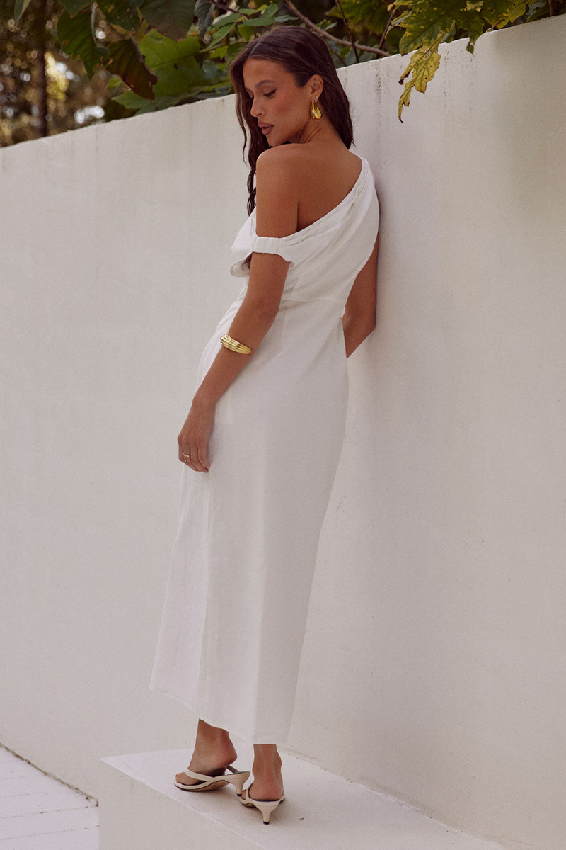 THE JASPIN DRESS IN WHITE – Silks and Stars
